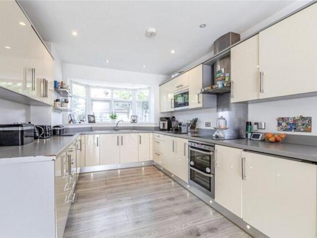 House 3 Bedroom For Sale West Byfleet Surrey 549950 ES100132366