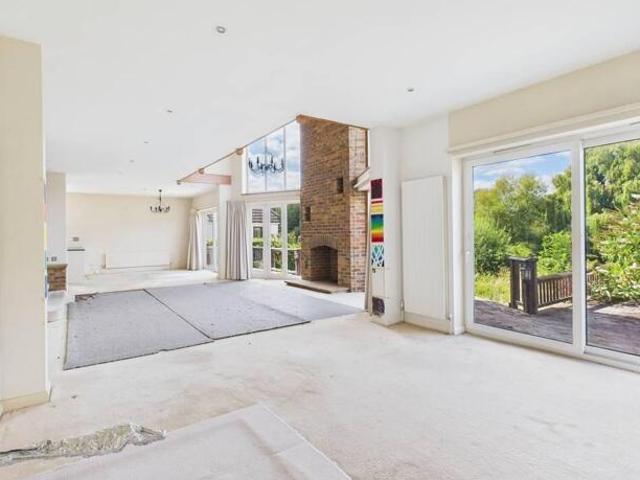 House 3 Bedroom For Sale Wraysbury Surrey 950000 ES100096587