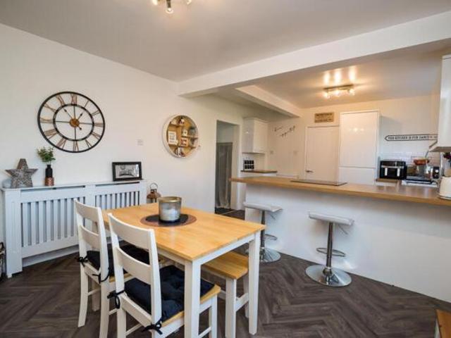 House 3 Bedroom For Sale Wrexham Wrexham 230000 ELS101678228