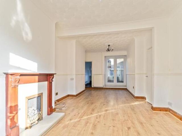 House 3 Bedroom For Sale Wye Caerphilly 130000 ES99523955