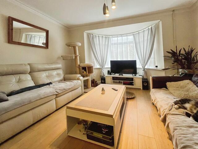House 3 Bedroom For Sale Wye Kent 140000 ES98434490
