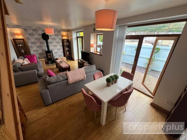 House 3 Bedroom For Sale Wye Rhondda Cynon Taff 284999 ES100398628