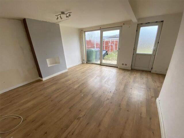 House 3 Bedroom For Sale Telford Telford And Wrekin 105000 ELS100824902