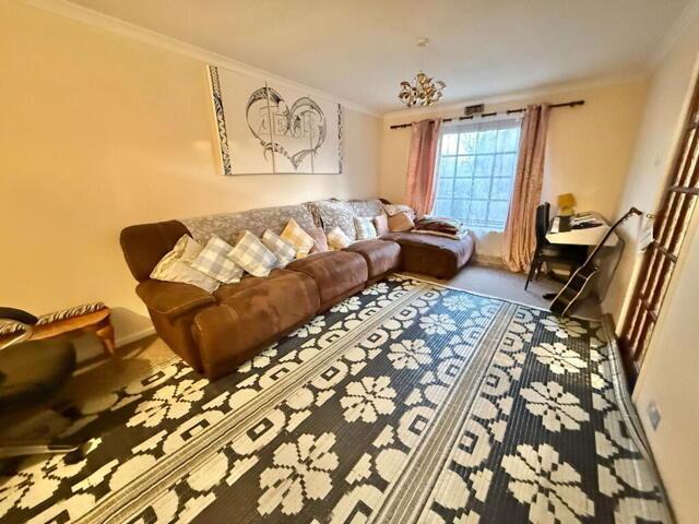 House 3 Bedroom For Sale Telford Telford And Wrekin 110000 ES99054660