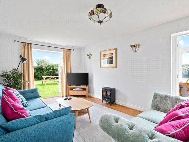House 3 Bedroom For Sale Tenby Pembrokeshire 525000 ES98296911
