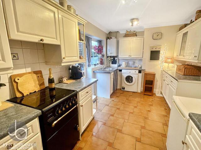 House 3 Bedroom For Sale Tiptree Tiptree 325000 ELS100685157