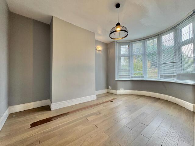 House 3 Bedroom For Sale Trafford 375000 ES100342950