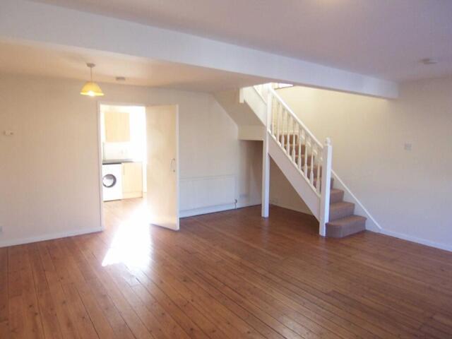 House 3 Bedroom For Sale Trafford 425000 ES98800971