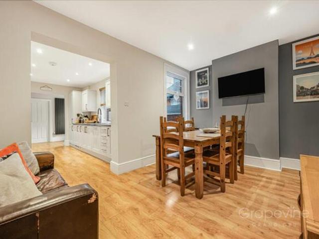 House 3 Bedroom For Sale Twyford Wokingham 650000 ELS100132713
