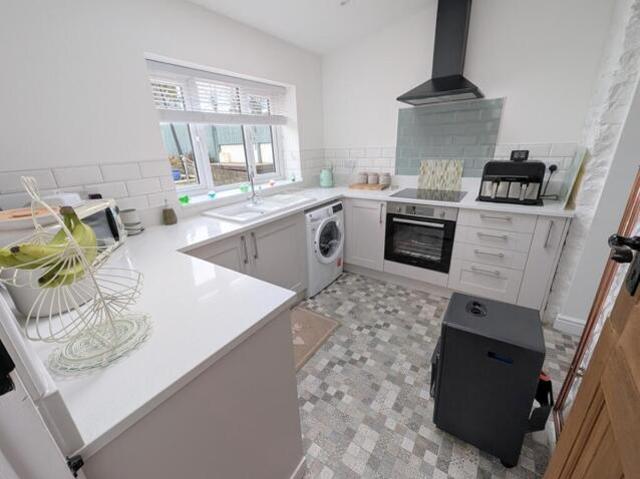House 3 Bedroom For Sale Ystradowen Ystradowen 330000 ES100503481