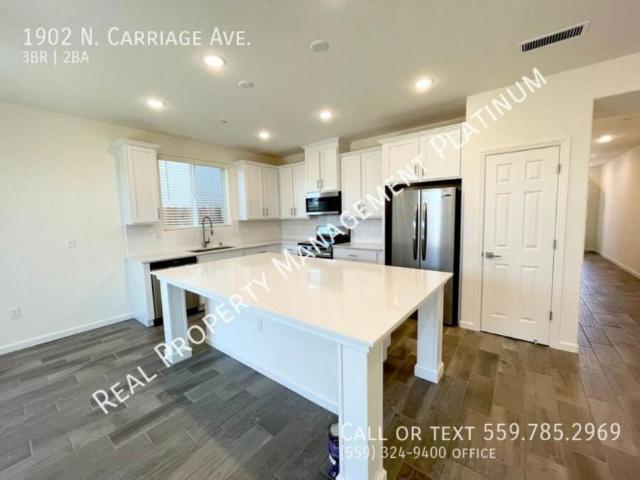 house 3 bedroom, Fresno CA 93727 DS88896100