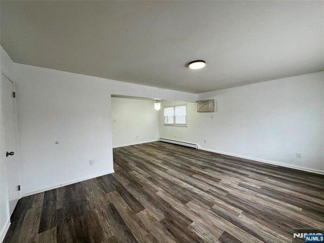 house 3 bedroom, Kearny NJ 07032 DS88220301