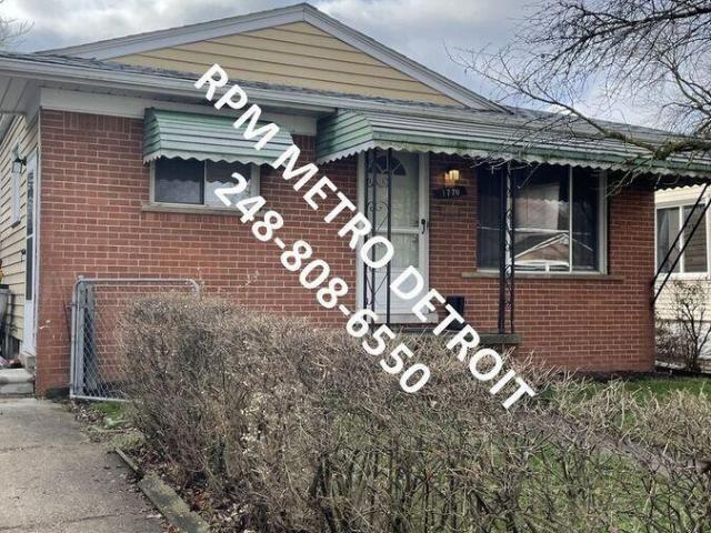 house 3 bedroom, Hazel Park MI 48030 DS86723722
