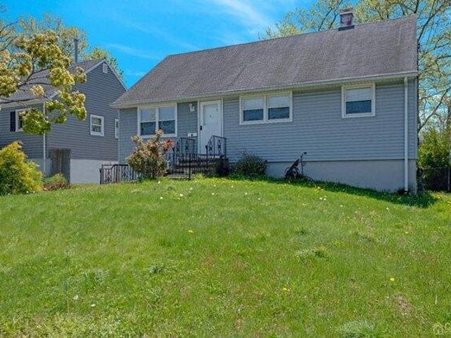 house 3 bedroom, Iselin NJ 08830 DS89441307