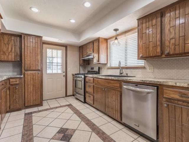 house 3 bedroom, Oklahoma City OK 73132 DS86917399