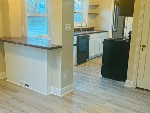 house 3 bedroom, Louisville KY 40207 DS88725732