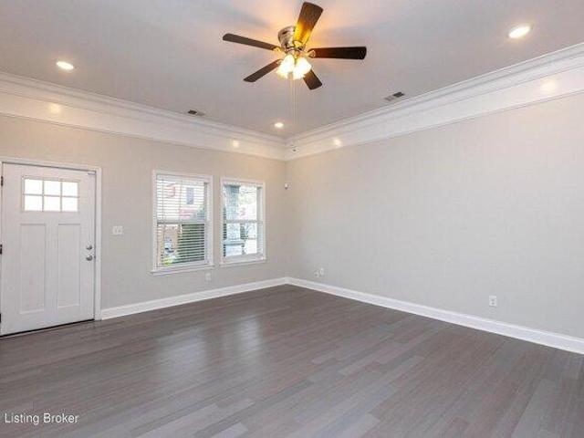 house 3 bedroom, Louisville KY 40206 DS88997443