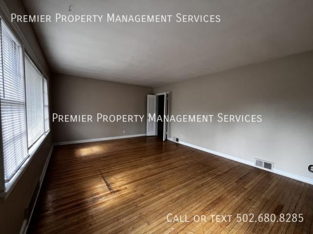 house 3 bedroom, Louisville KY 40220 DLS88593248