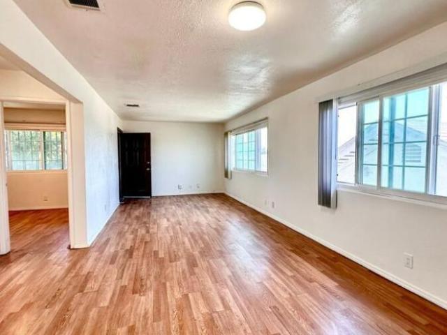 house 3 bedroom, Los Angeles CA 90043 DS87076583