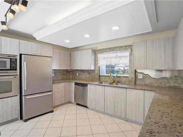 house 3 bedroom, Los Angeles CA 91335 DS89507857