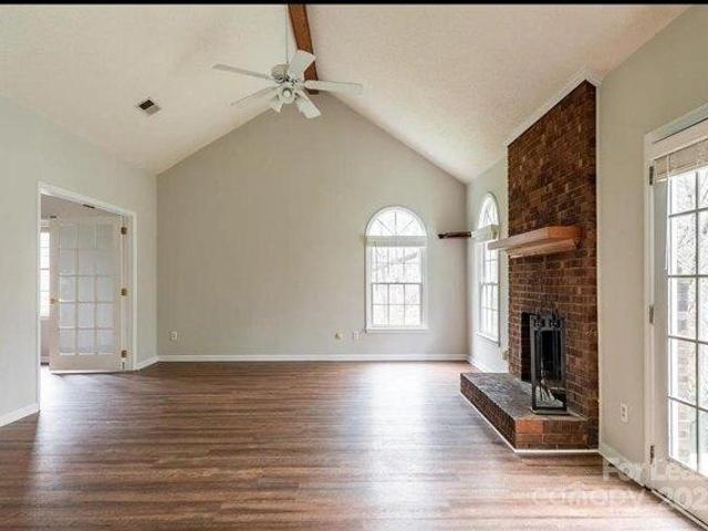 house 3 bedroom, Matthews NC 28105 DS88632092