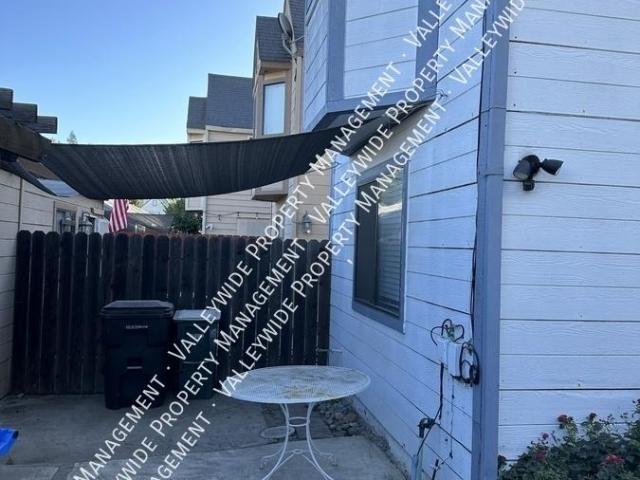 house 3 bedroom, Manteca CA 95336 DS87978163