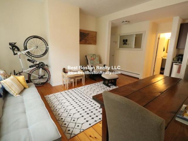 house 3 bedroom, Somerville MA 02143 DS88997943