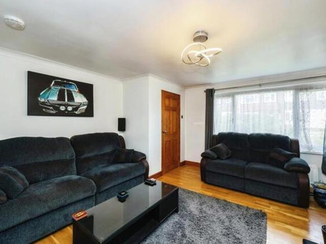 House 3 Bedroom For Sale Waterlooville Hampshire 270000 ES89044112