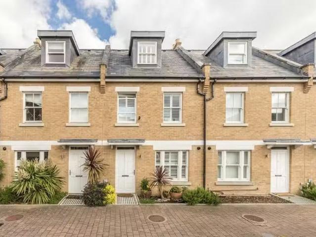 House terraced for sale in Barton Mews, London, SW19 Ref 22.