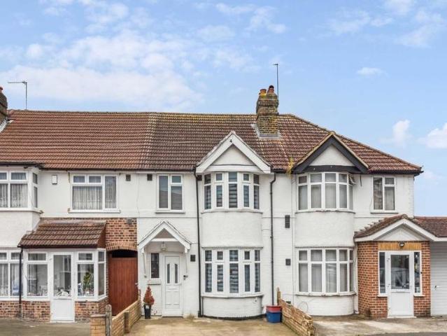 House terraced for sale in St. Leonards Gardens, Hounslow, T.