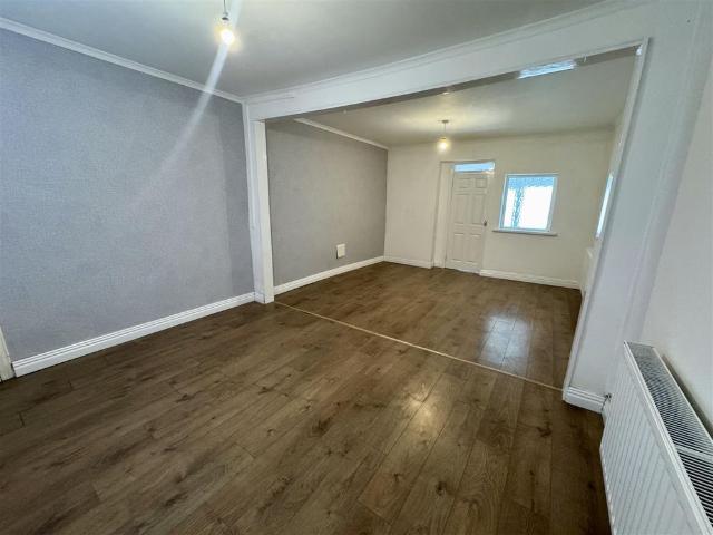 House Terraced For Rent Church Road, Pentre