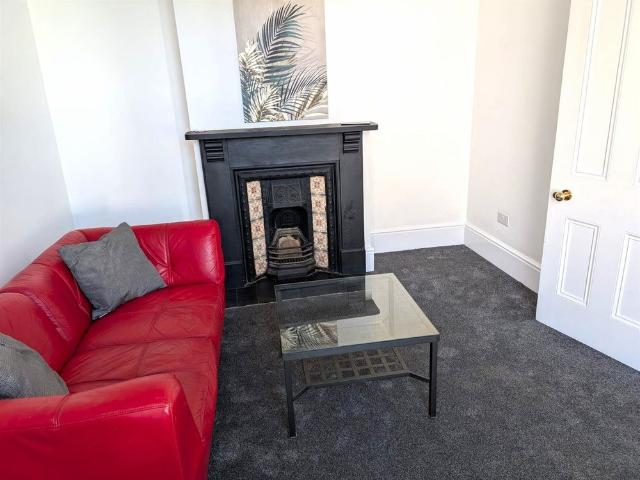 House Terraced For Rent Delamere Road, Southsea