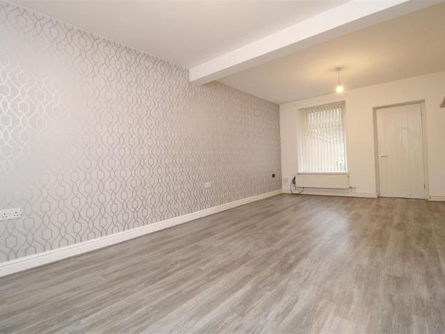 House Terraced For Rent Dumfries Street, Treorchy