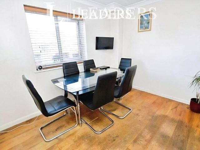 house to rent Finchingfield Way, Colchester, Essex, CO2