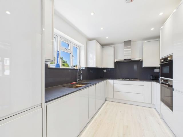 House to Rent in Maidenhead Boyn Valley Road PML260101