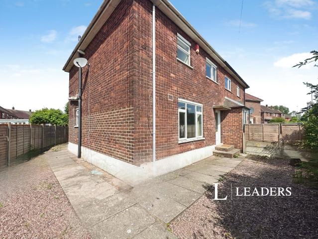 House to rent in Mowbray Walk, Stoke on Trent, Staffordshire, ST1 | Leaders