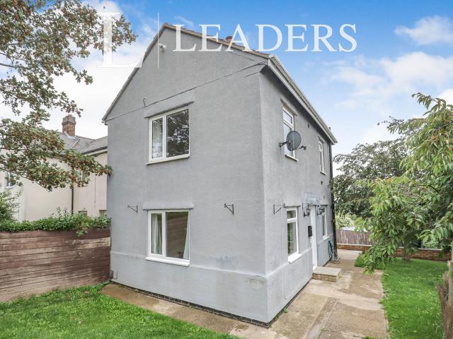House to rent in Nicholas Road, Irthlingborough, Wellingborough, Northamptonshire, NN9 | Leaders