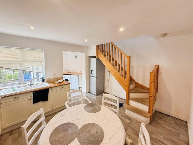 House to rent in Northampton Road, Wellingborough, Northamptonshire, NN8 | Leaders