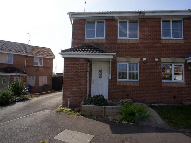 House to rent in Oakfields Grove, Spondon, Derby, DE21 | Leaders