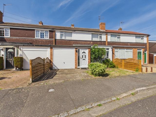 House to Rent in Berkshire Gordon Road STL250238