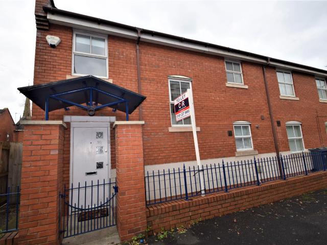 house to rent in Boston Street, Hulme, Manchester. M15 5AY