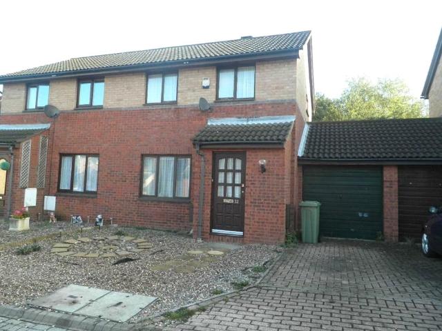 House to rent in Brayton Court, Shenley Lodge, Milton Keynes, Buckinghamshire, MK5 | Leaders