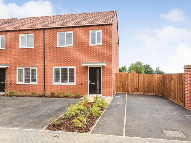 House to rent in Brome Close, Harpole, Northampton, Northamptonshire, NN7 | Leaders