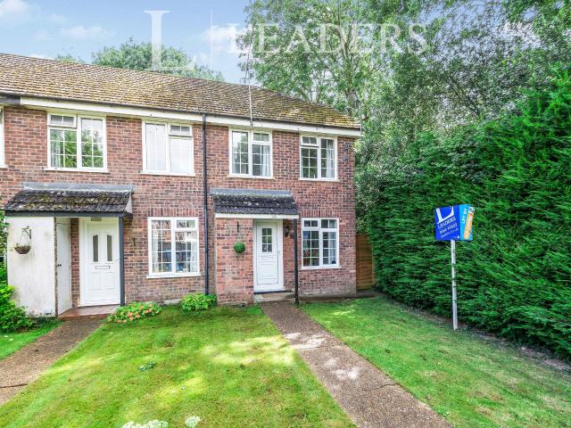 House to rent in Brook Close, East Grinstead, RH19 | Leaders