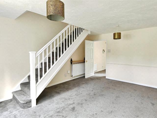 House to rent in Castle Road, Wellingborough, Northamptonshire, NN8 | Leaders