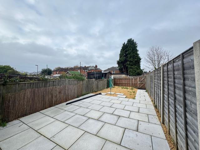 House to rent in Cecil Avenue, Southampton, SO16 | Leaders