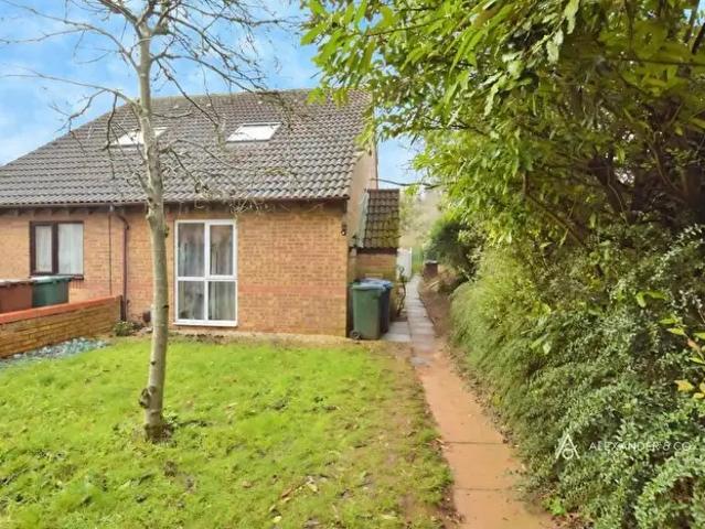 House To Rent In Chestnut End, Bicester, OX26