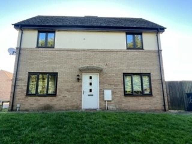 House to rent in Dunnock Way, St. Ives, PE27 | Leaders