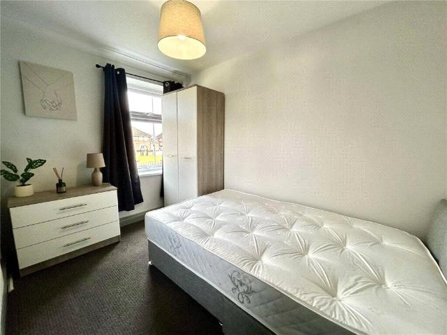 House to rent in Delacy Crescent, Castleford, West Yorkshire, WF10 | Leaders