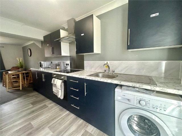 House to rent in Delacy Crescent, Castleford, WF10 | Leaders